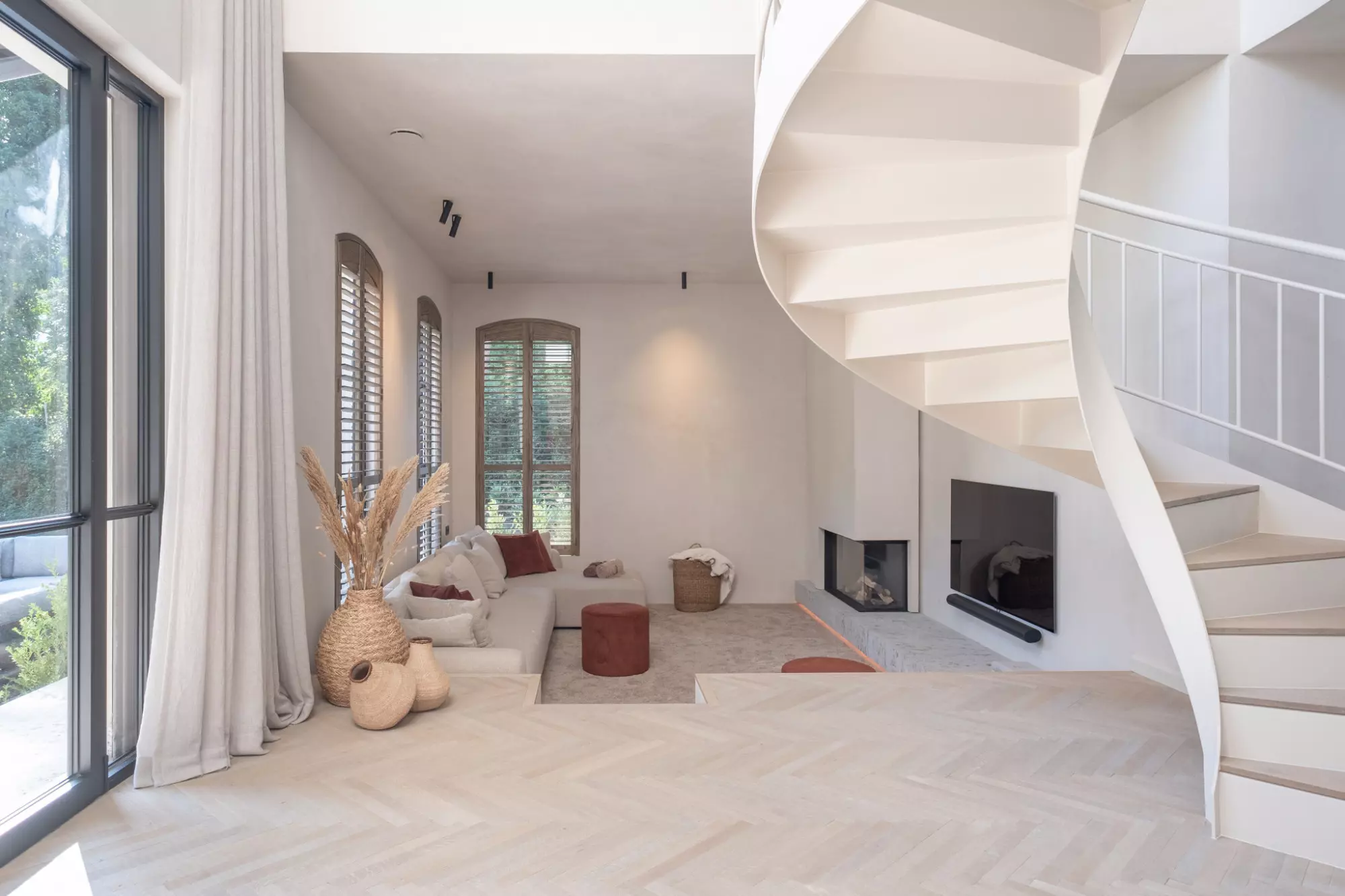 Texture painting | total project | seating area | microtopping